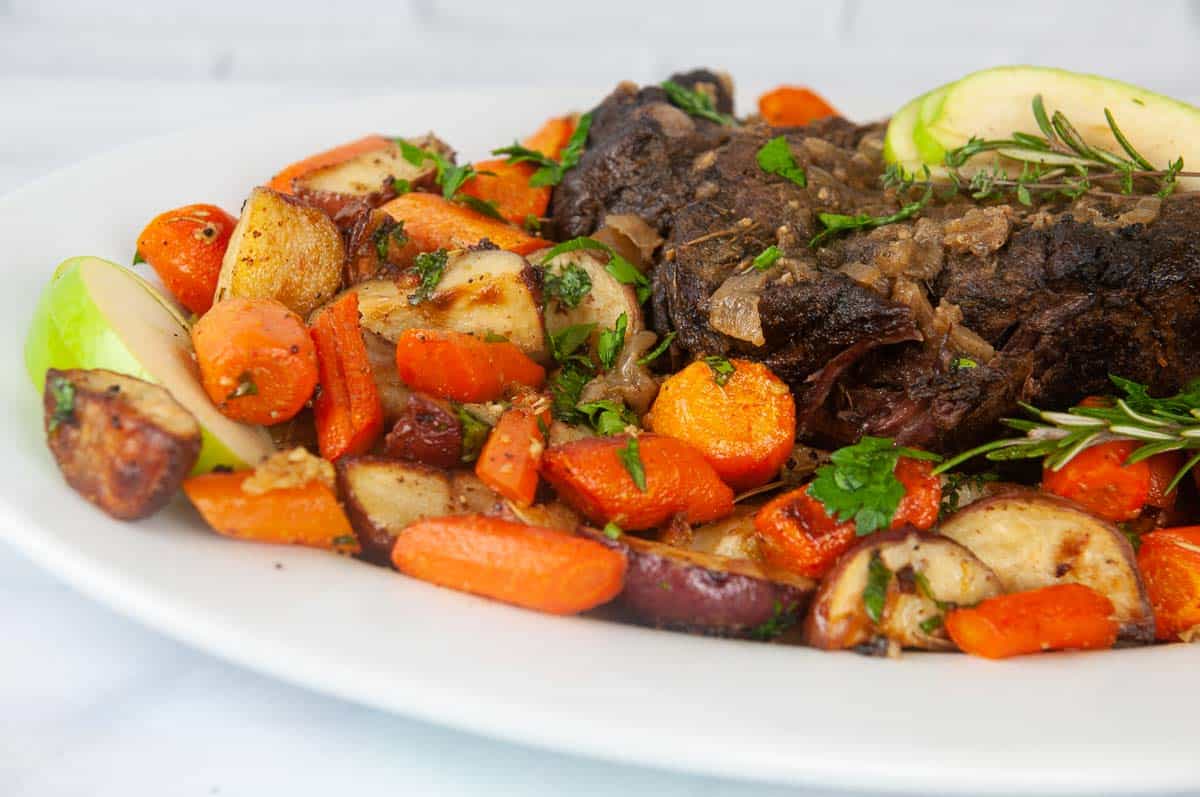 Garlic and Herb Roasted Red Potatoes - Seasoned Sprinkles