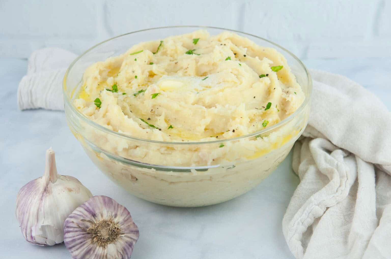 The Best Roasted Garlic Mashed Potatoes - Seasoned Sprinkles