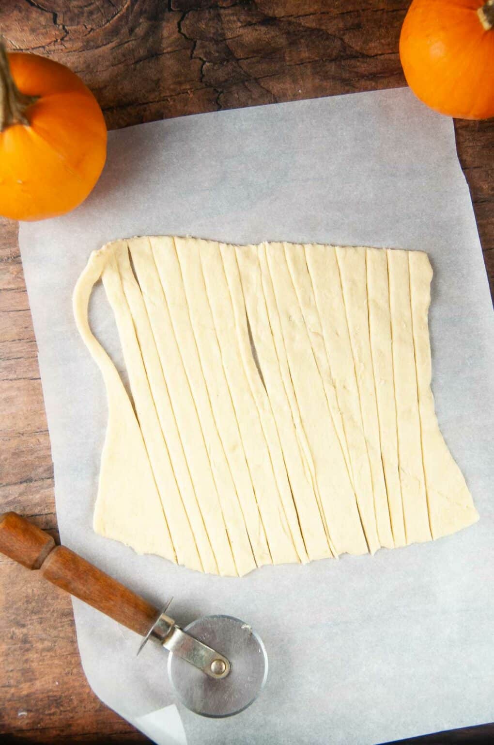 Easy Mummy Mozzarella Sticks (in Crescent Dough) for Halloween ...