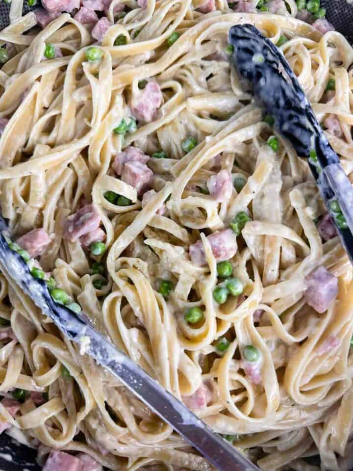 Easy Creamy Pasta with Ham and Peas - Seasoned Sprinkles