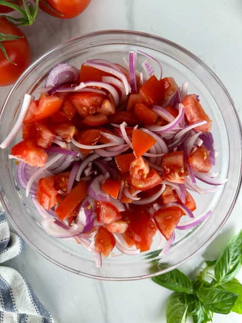 Easy Tomato and Onion Salad with Vinegar - Seasoned Sprinkles