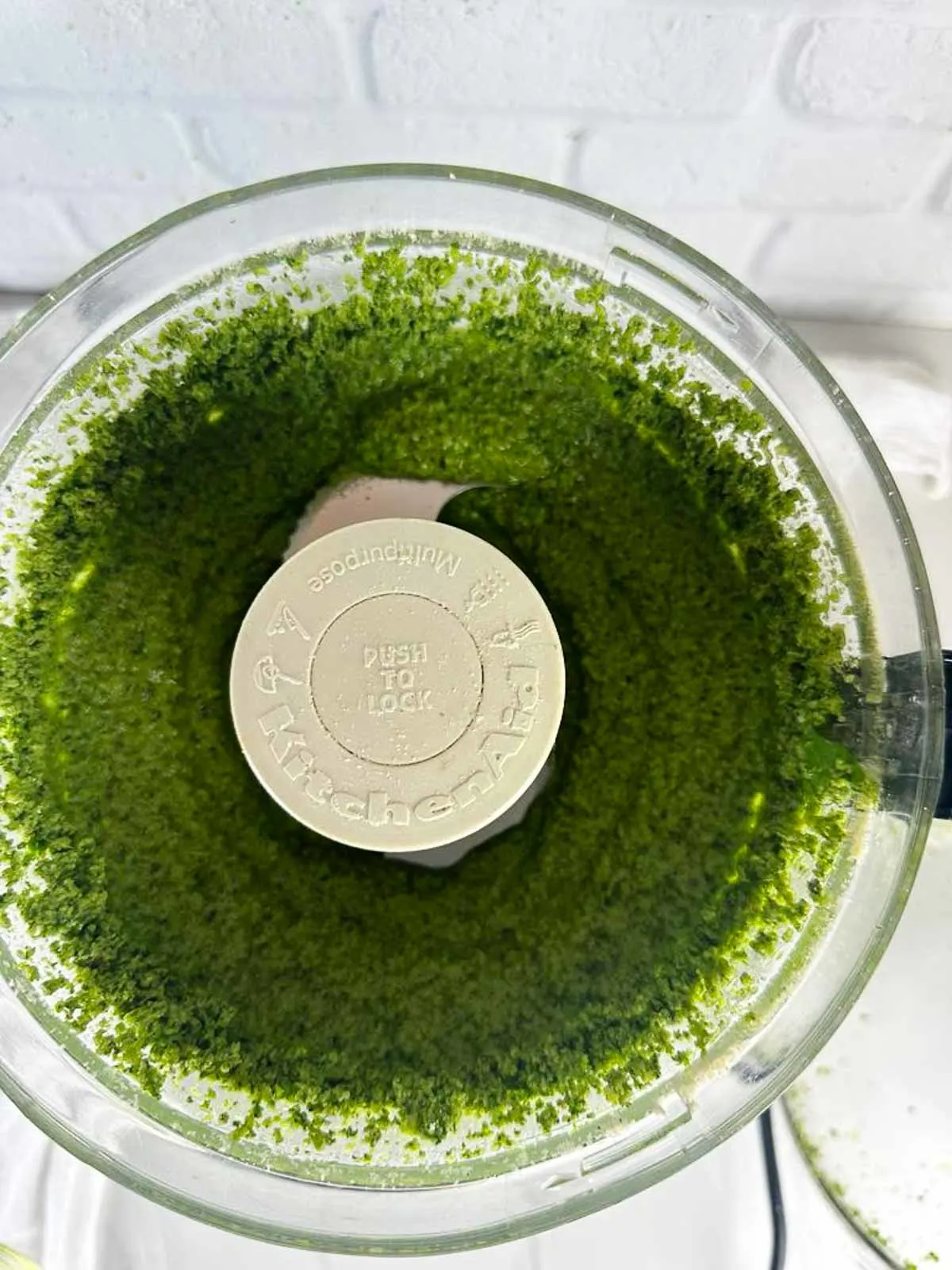 Basil Pesto Sauce with Walnuts (Pesto Sauce without Pine Nuts ...