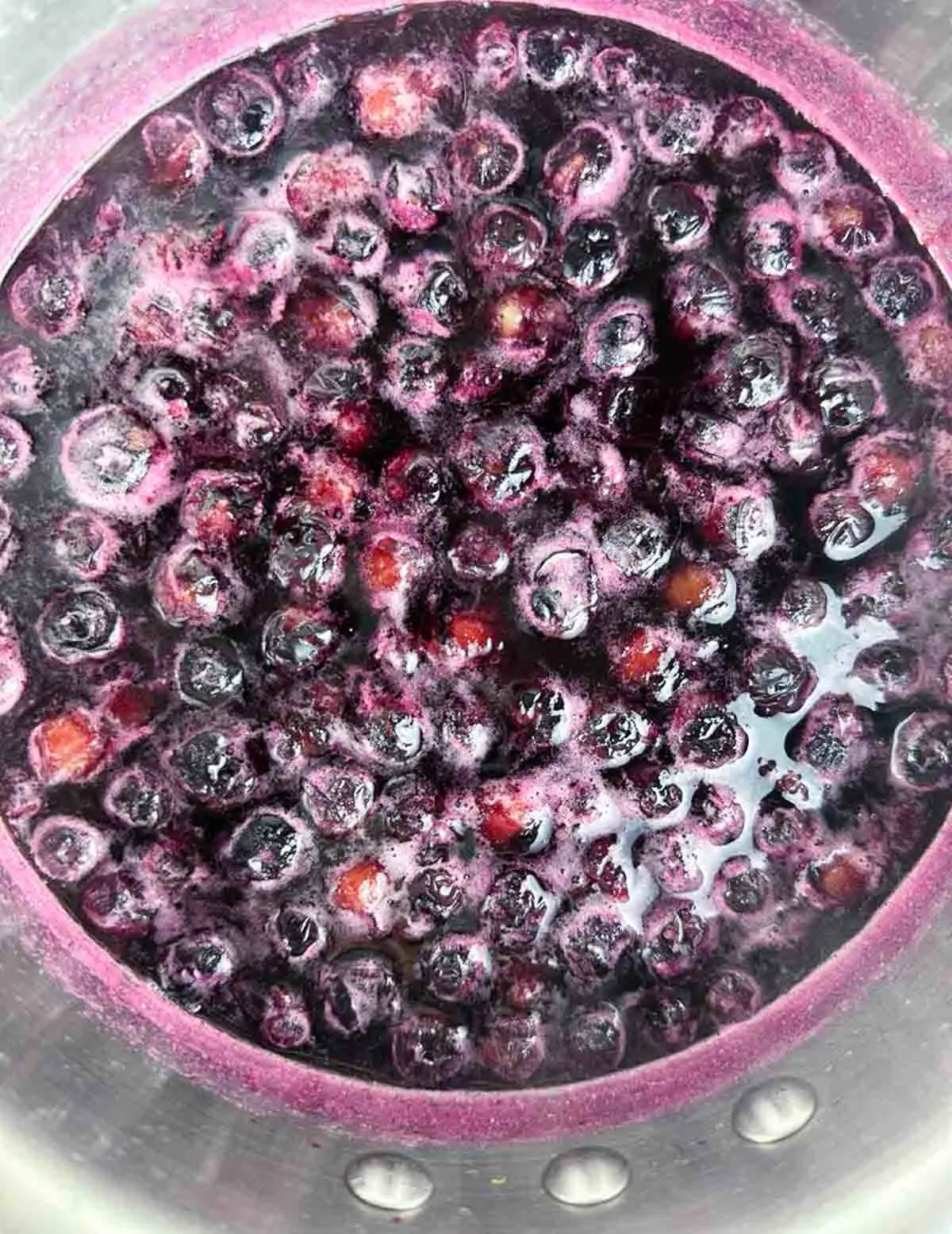 Blueberry Simple Syrup Recipe - Seasoned Sprinkles