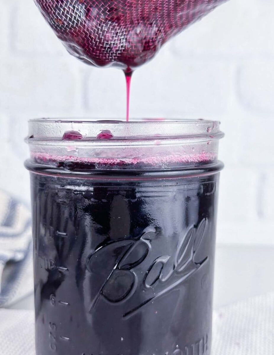 Blueberry Simple Syrup Recipe - Seasoned Sprinkles